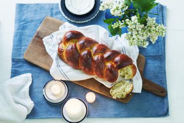 Recipes - Poppy Seed Challah | Breville