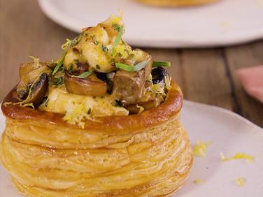 Recipes - Lobster Thermidor Vol-au-vents | Breville